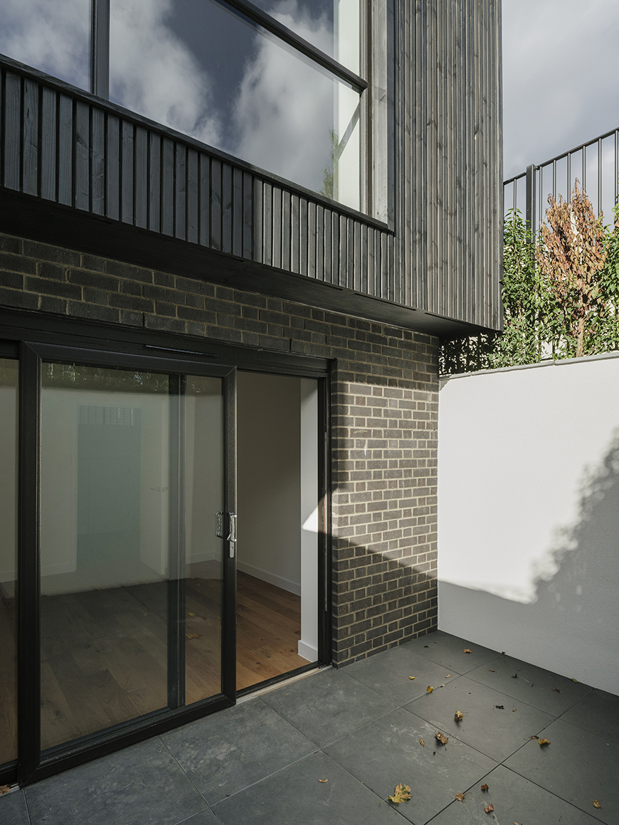 Julian Cowie Architects // Lordship Lane, Wood Green